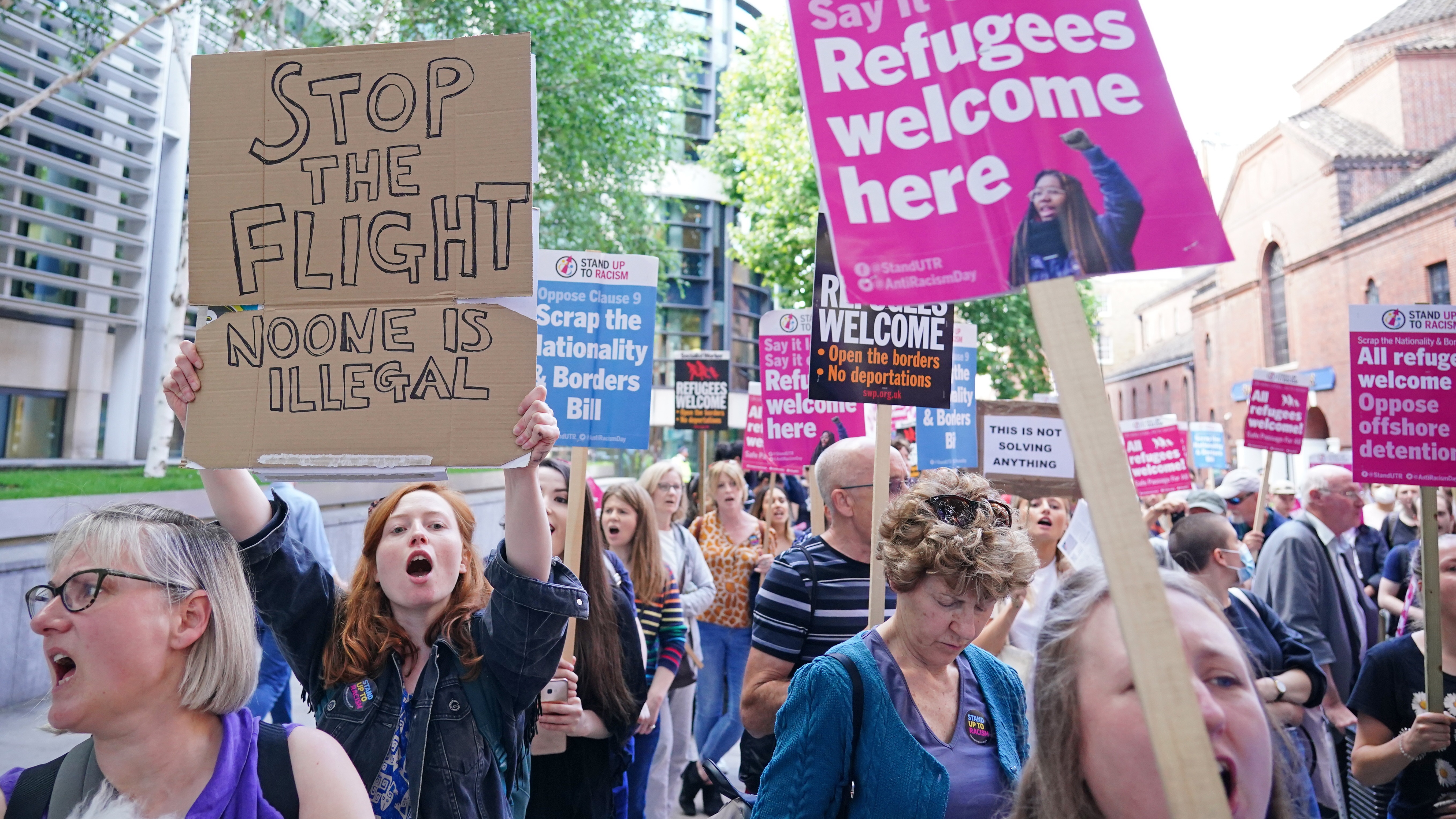 UK 'committed' to Rwanda deportations and could exit human rights ...