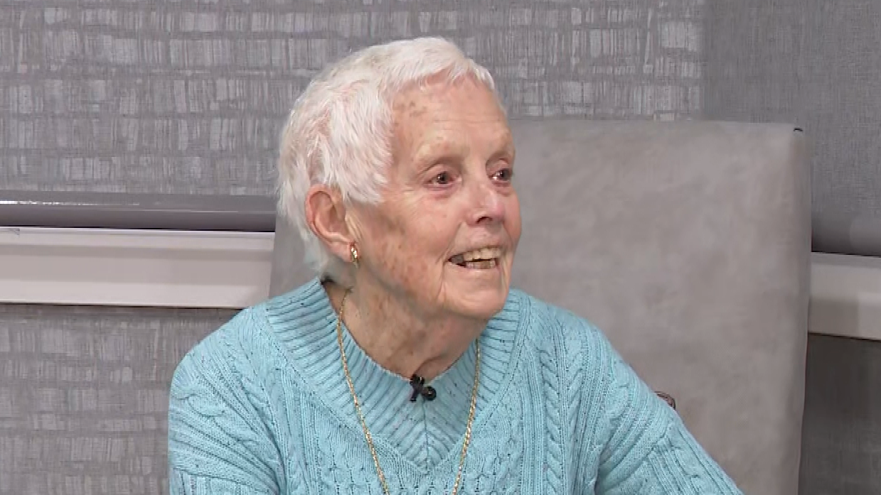 The inspirational 90-year-old stepping out on daily walks to help ...