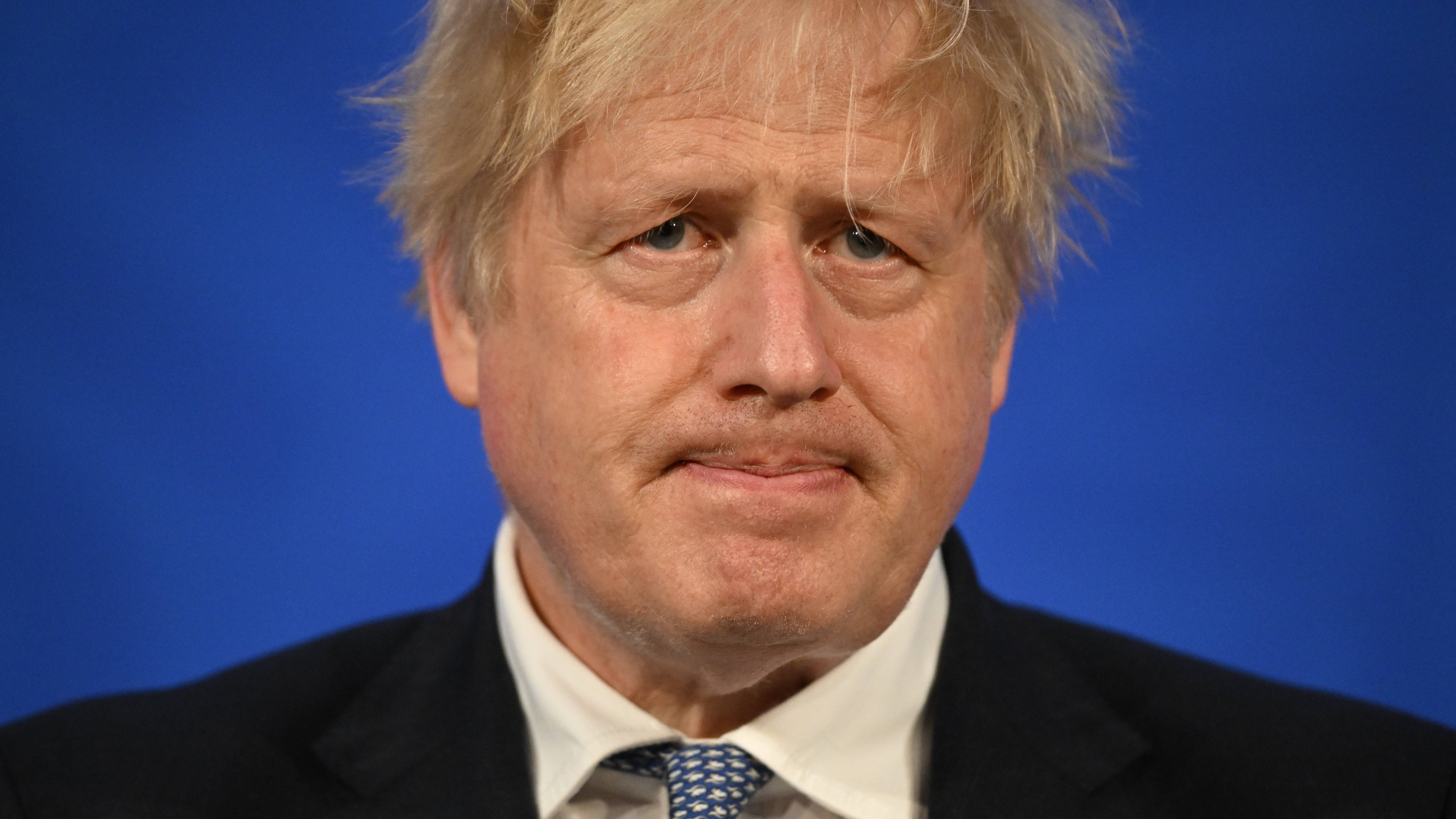 Boris Johnson resigns as MP and accuses Commons investigation of ...