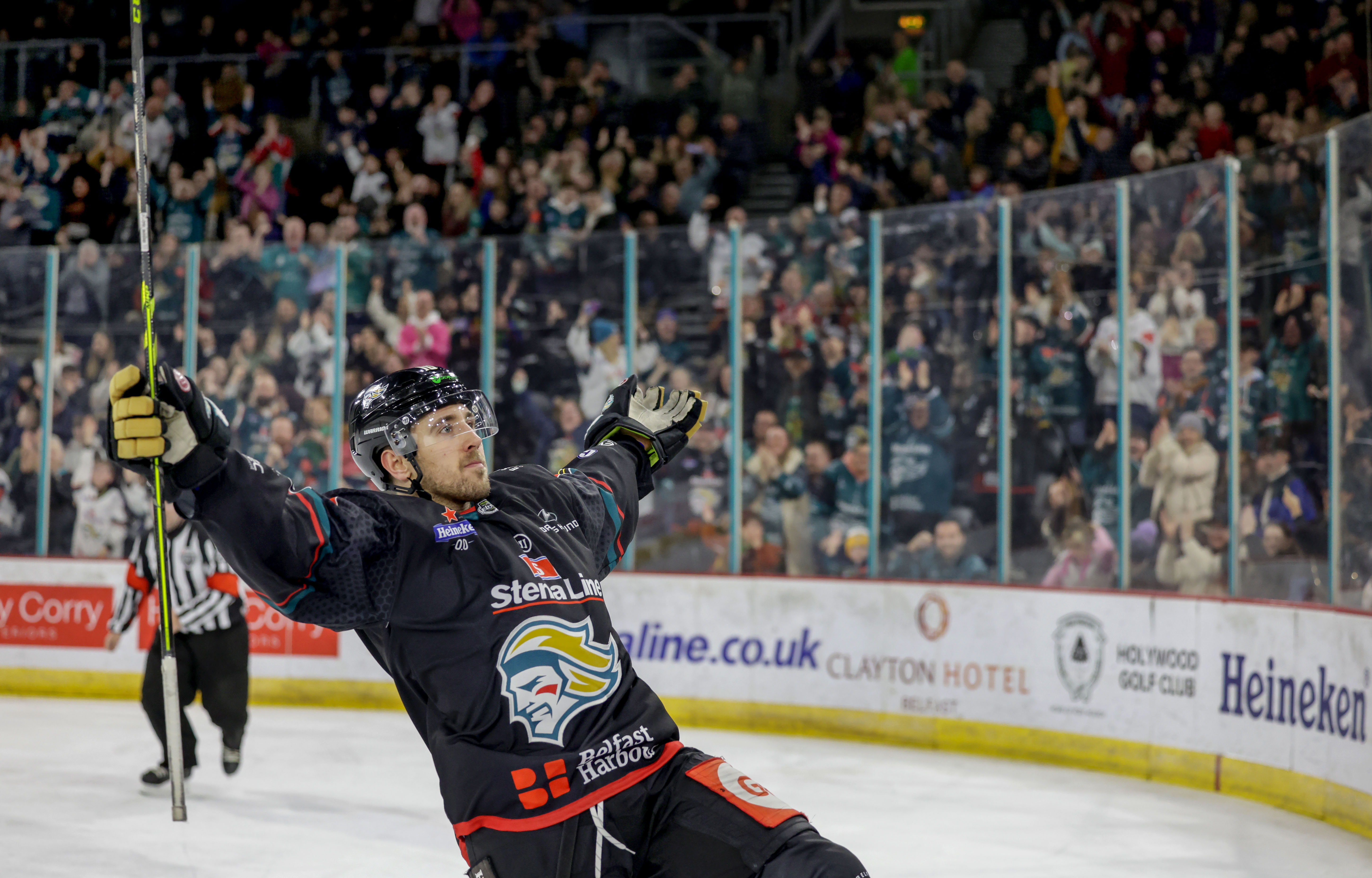Belfast Giants take on league leaders as title race heats up | UTV ...
