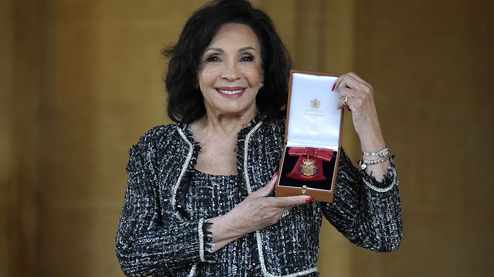 Dame Shirley Bassey Truly Humbled To Be Among Those Honoured At Windsor Castle Itv News Wales
