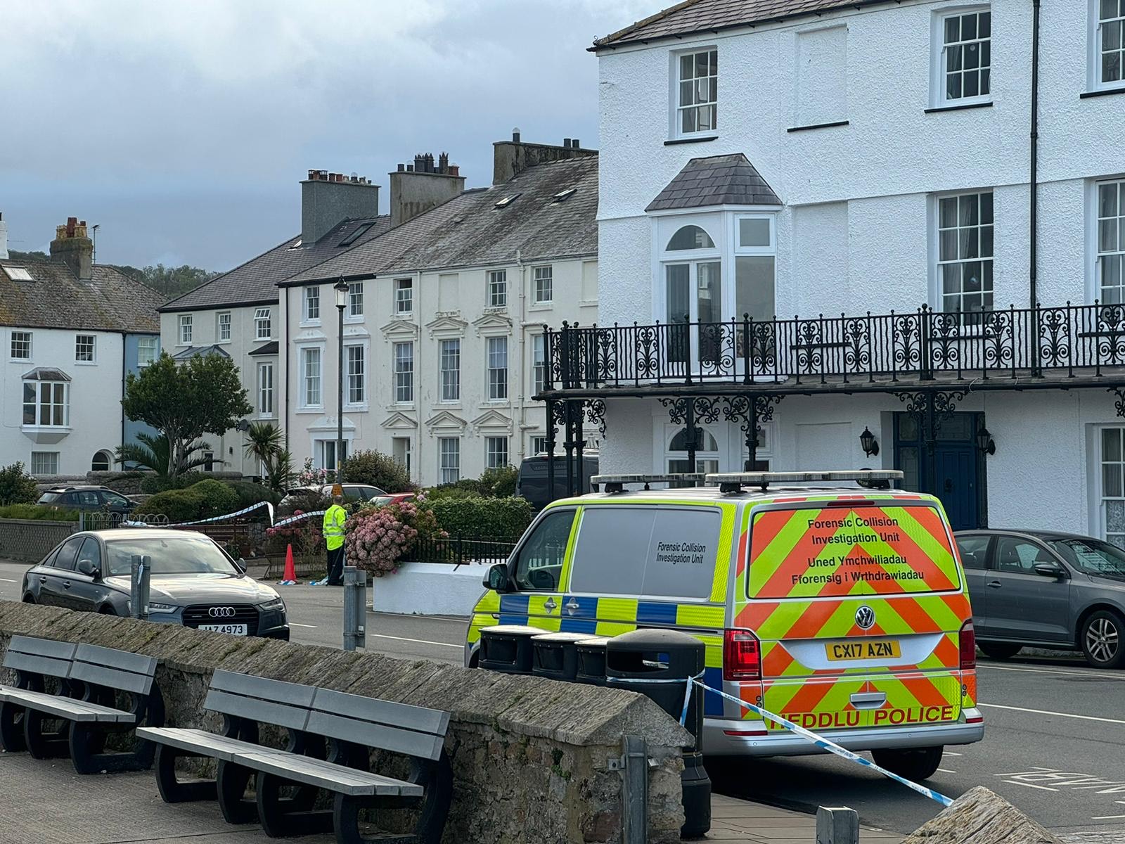 Driver and pedestrians confirmed dead after seaside crash in Beaumaris ...