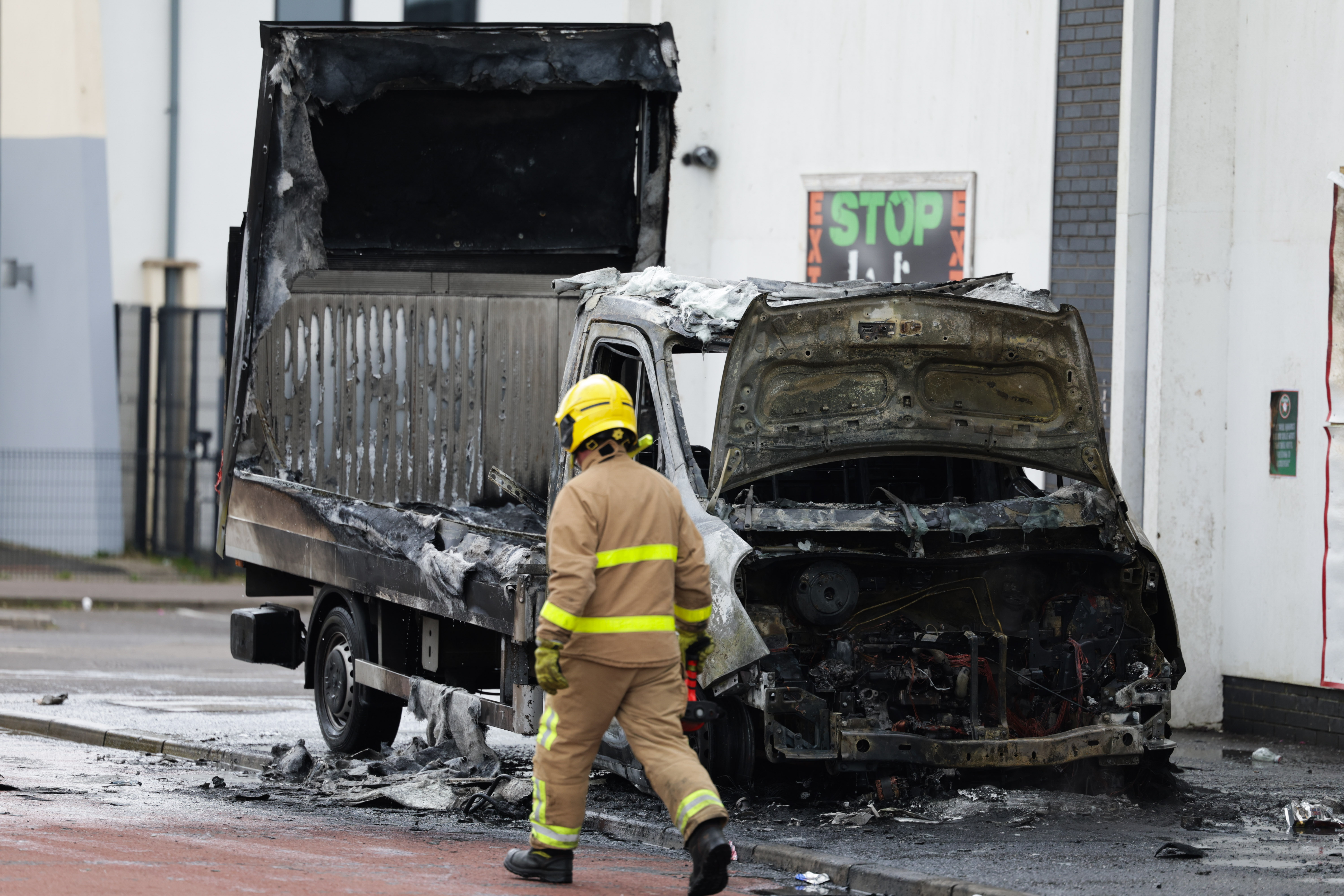 Police say Derry attacks on journalists after dissident Easter parade ...