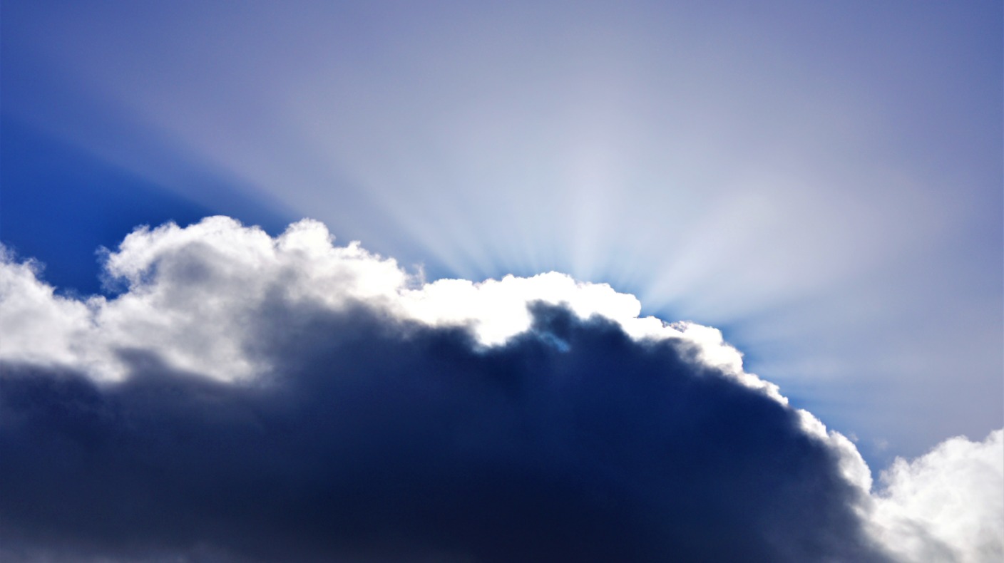 Windy weekend. Rain Saturday & Sunday evening | ITV News Calendar