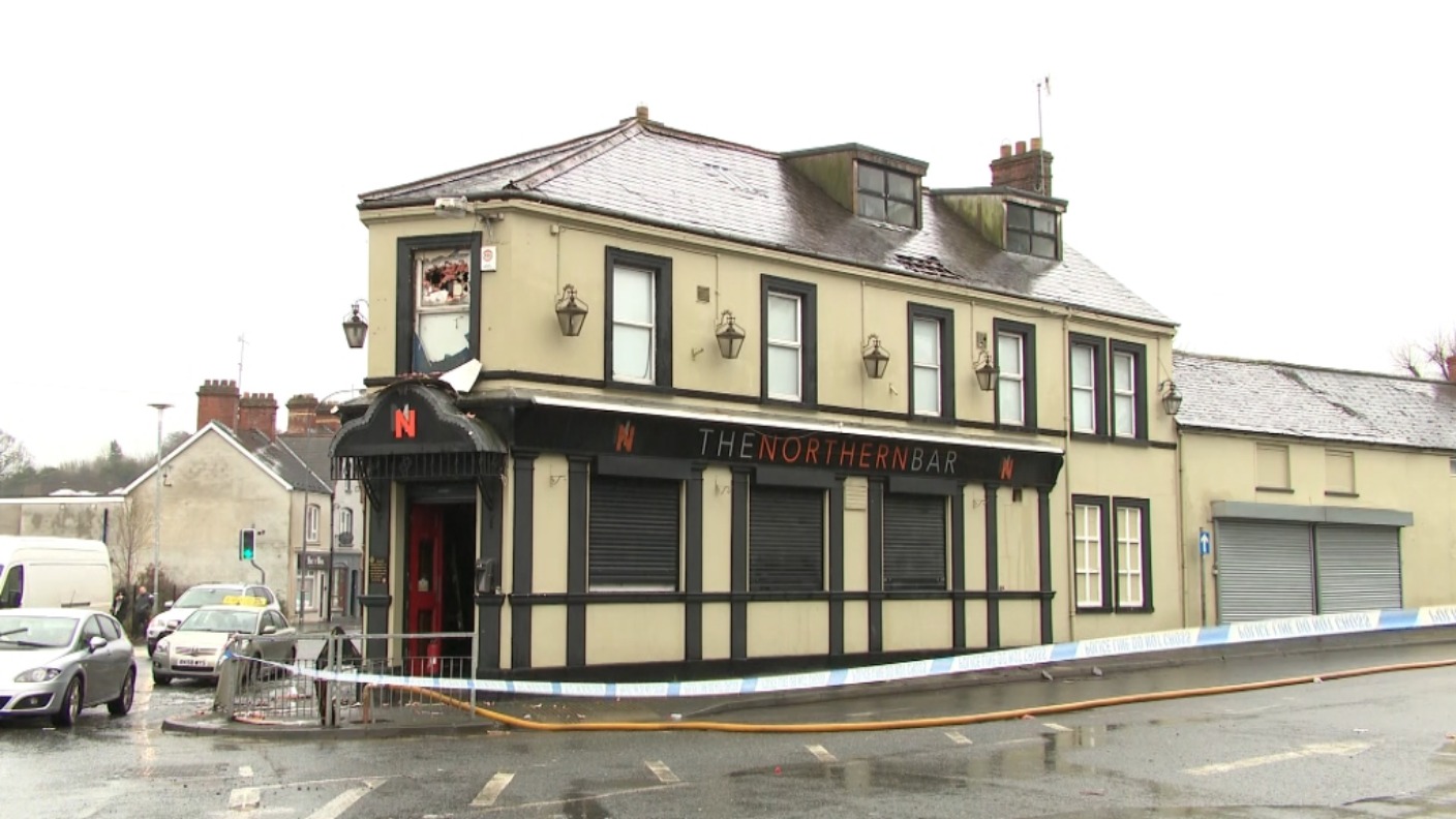 30 firefighters needed at Armagh bar blaze | UTV | ITV News