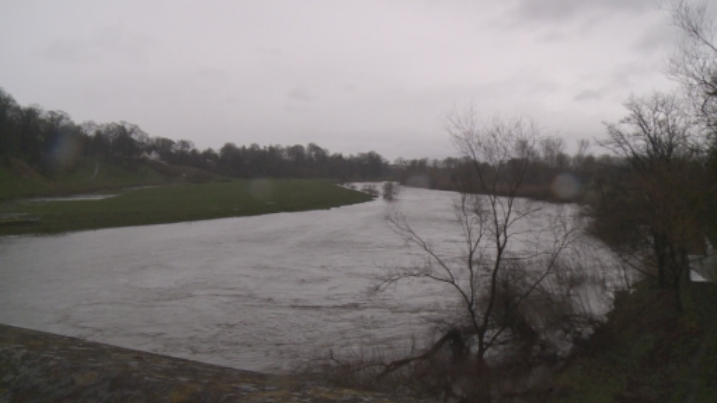 Flood warnings in place as Storm Gareth hits the region | ITV News Border