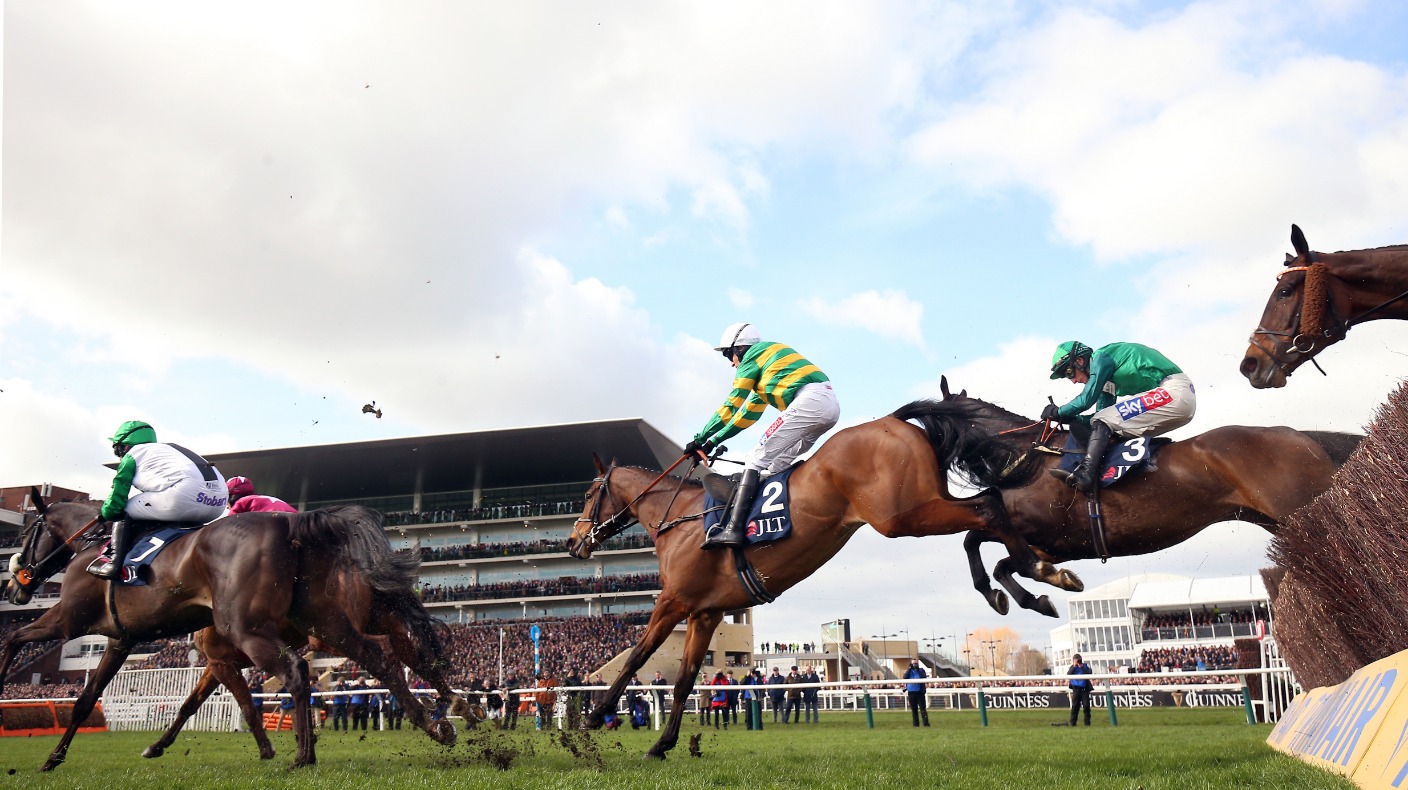 How to pick a winning racehorse at Cheltenham Festival 2019 | ITV News ...