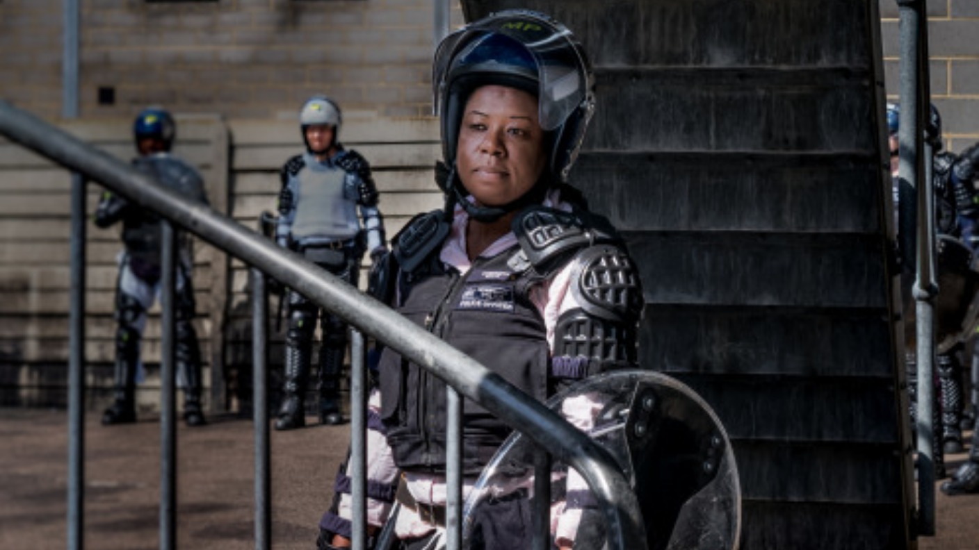 Met Police exhibition features female officers on the frontline | ITV ...