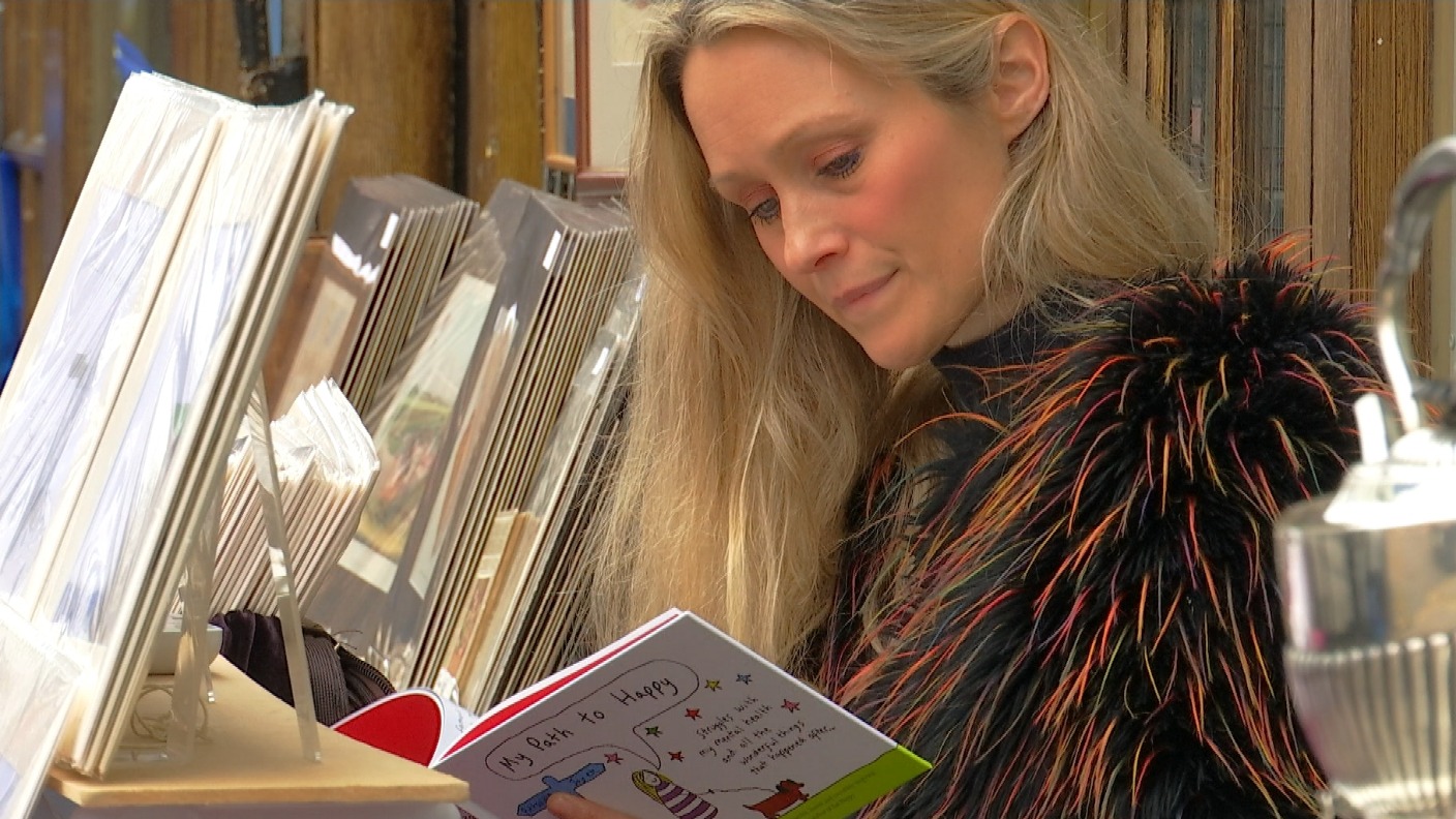 Artist Charlotte Reed beats depression by turning thoughts and feelings ...