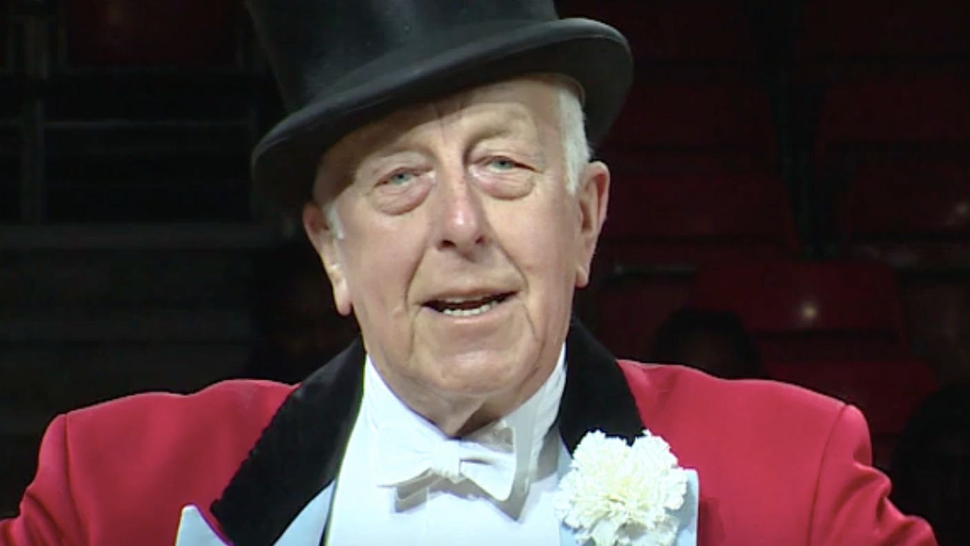 The world's longest-serving Ringmaster to headline Circus in Birmingham ...