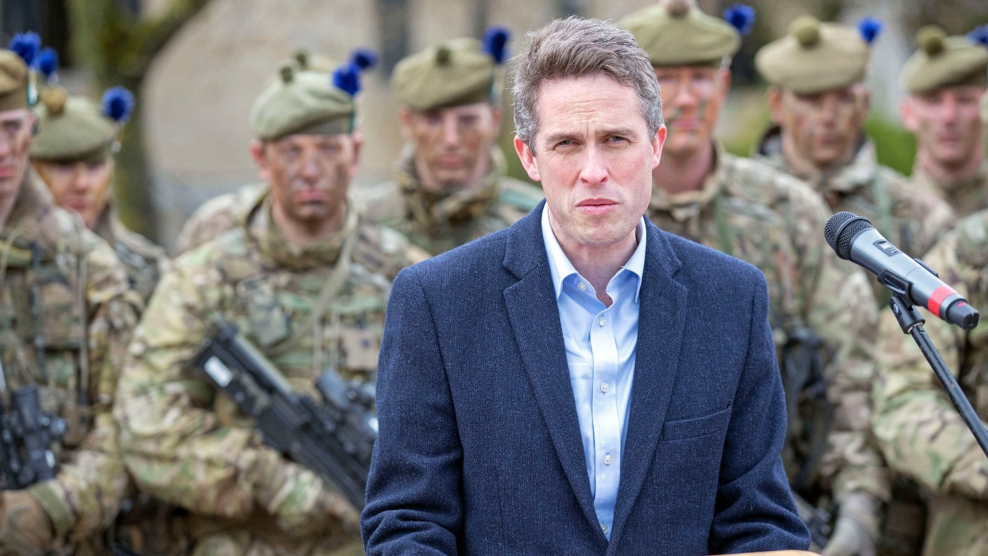 Defence Secretary Gavin Williamson sacked over 'compelling evidence' he ... Defence Secretary Gavin Williamson sacked over 'compelling evidence' he ...