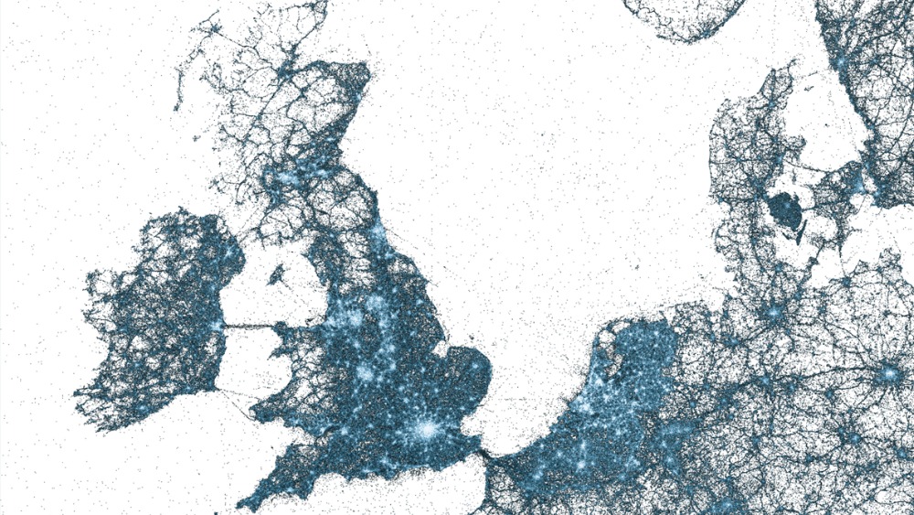 World's biggest tweeters visualised on a map | ITV News