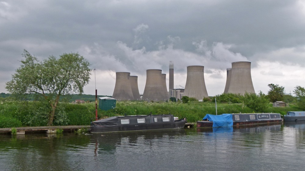 Gale force winds forecast | ITV News Central