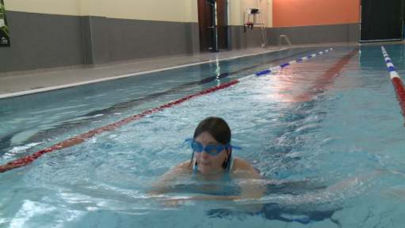 Swimming lessons launched to help boost women's confidence | ITV News ...