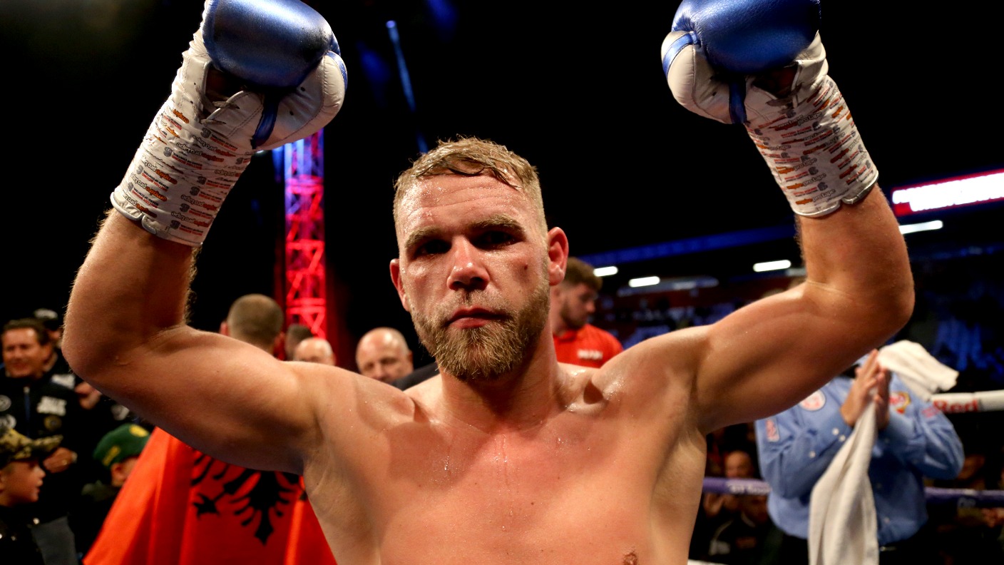 Hertfordshire boxer signs new multi-fight deal | ITV News Anglia