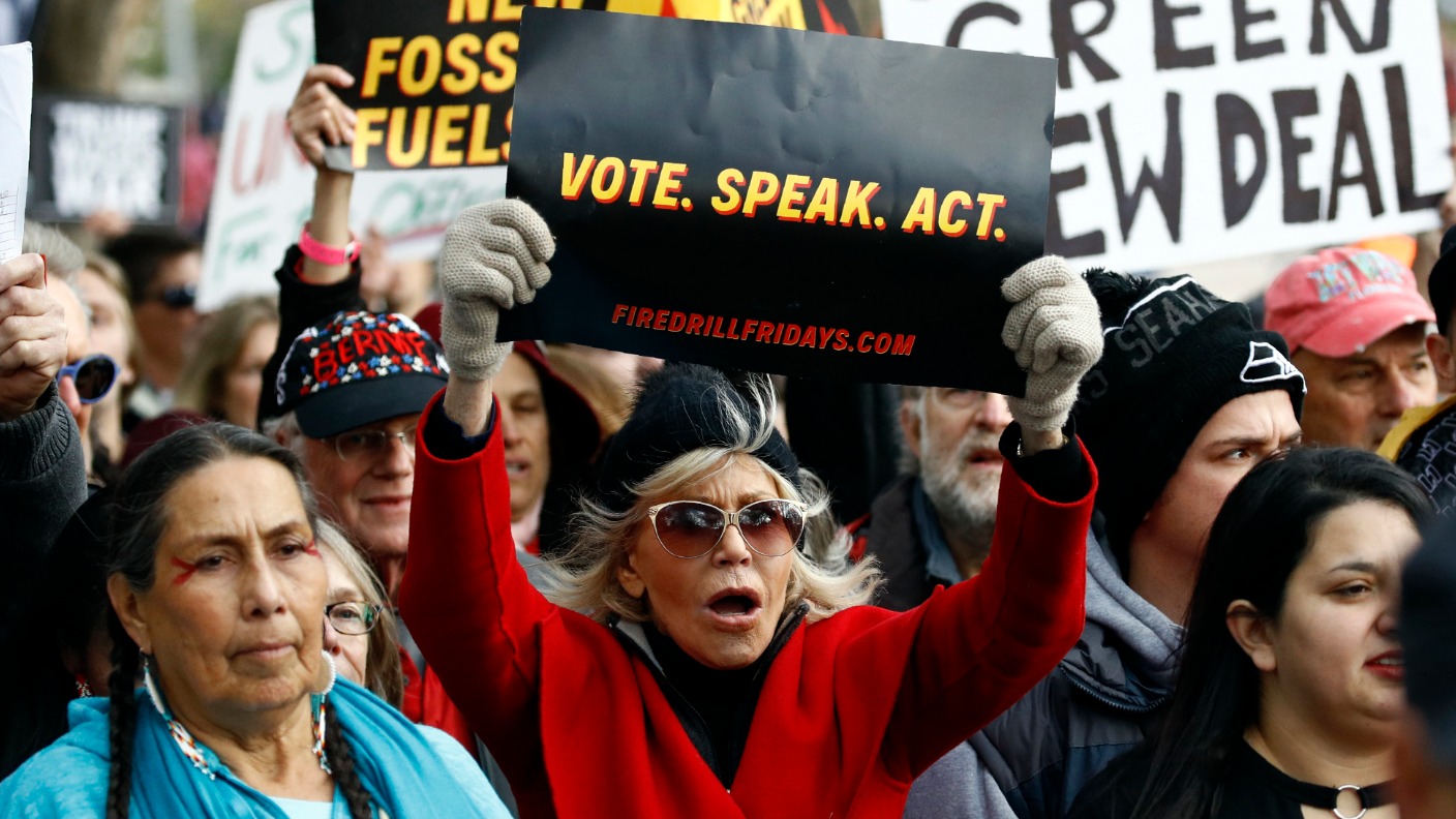 Hollywood actress Jane Fonda calls out climate emergency in weekly ...