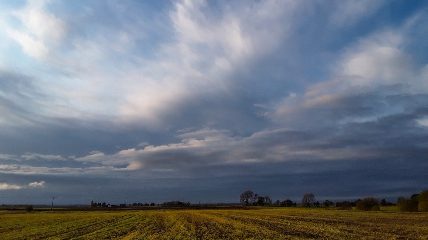 Anglia Weather: Turning cloudy with showery rain spreading west later ...