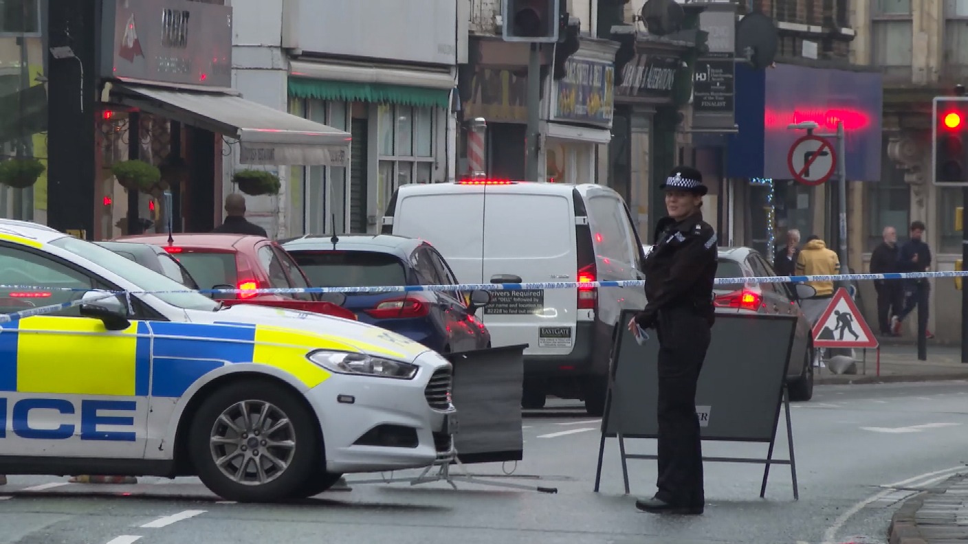 Six arrested after large street fight in Ipswich town centre | ITV News ...