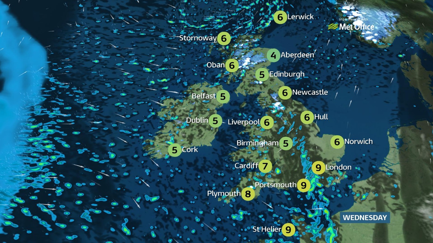 Uk Weather Sunny Spells And Scattered Showers Itv News