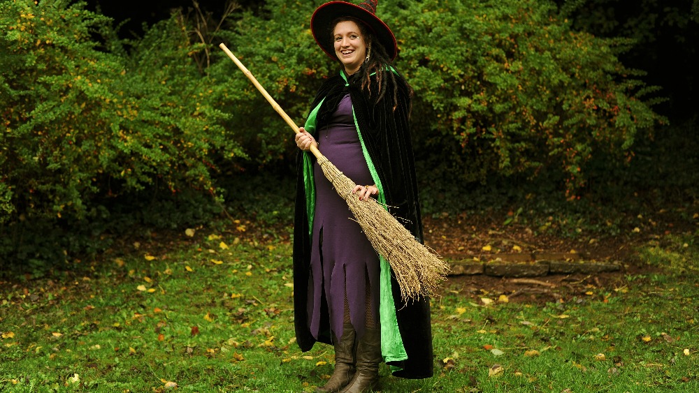 Waitress beats dozens to become new witch of Wookey Hole Caves | ITV News