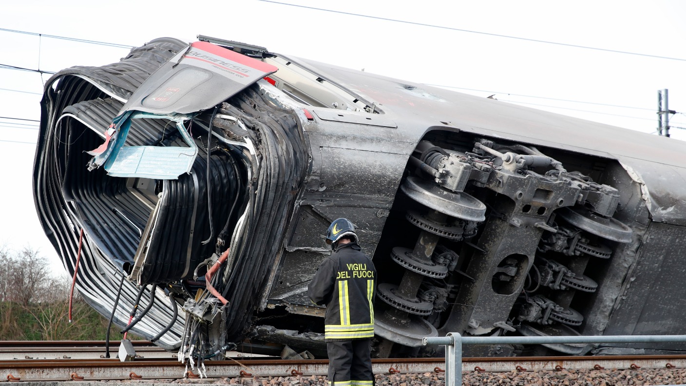 Italy train crash: At least two dead and 27 injured after high-speed ...