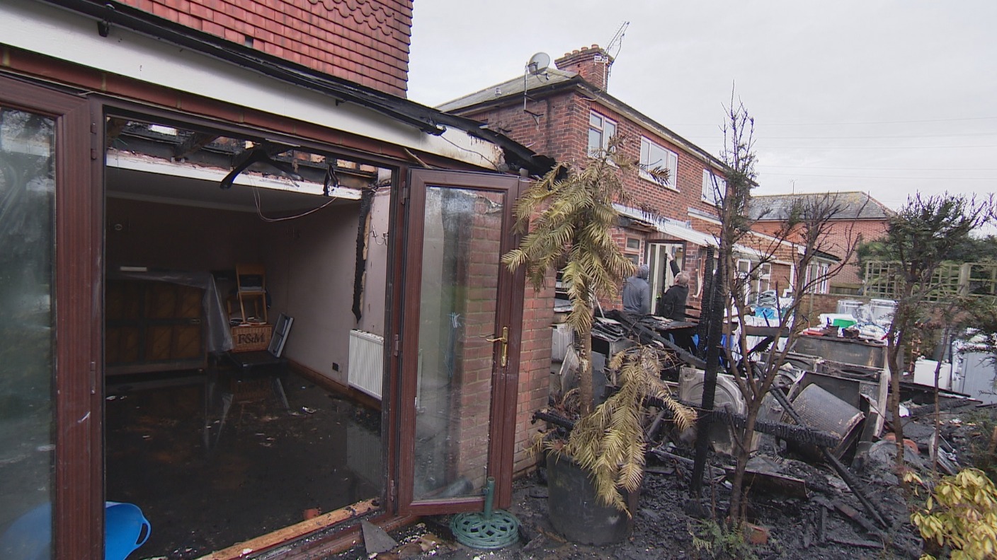 A community rallies round after a devastating fire in Basingstoke | ITV ...