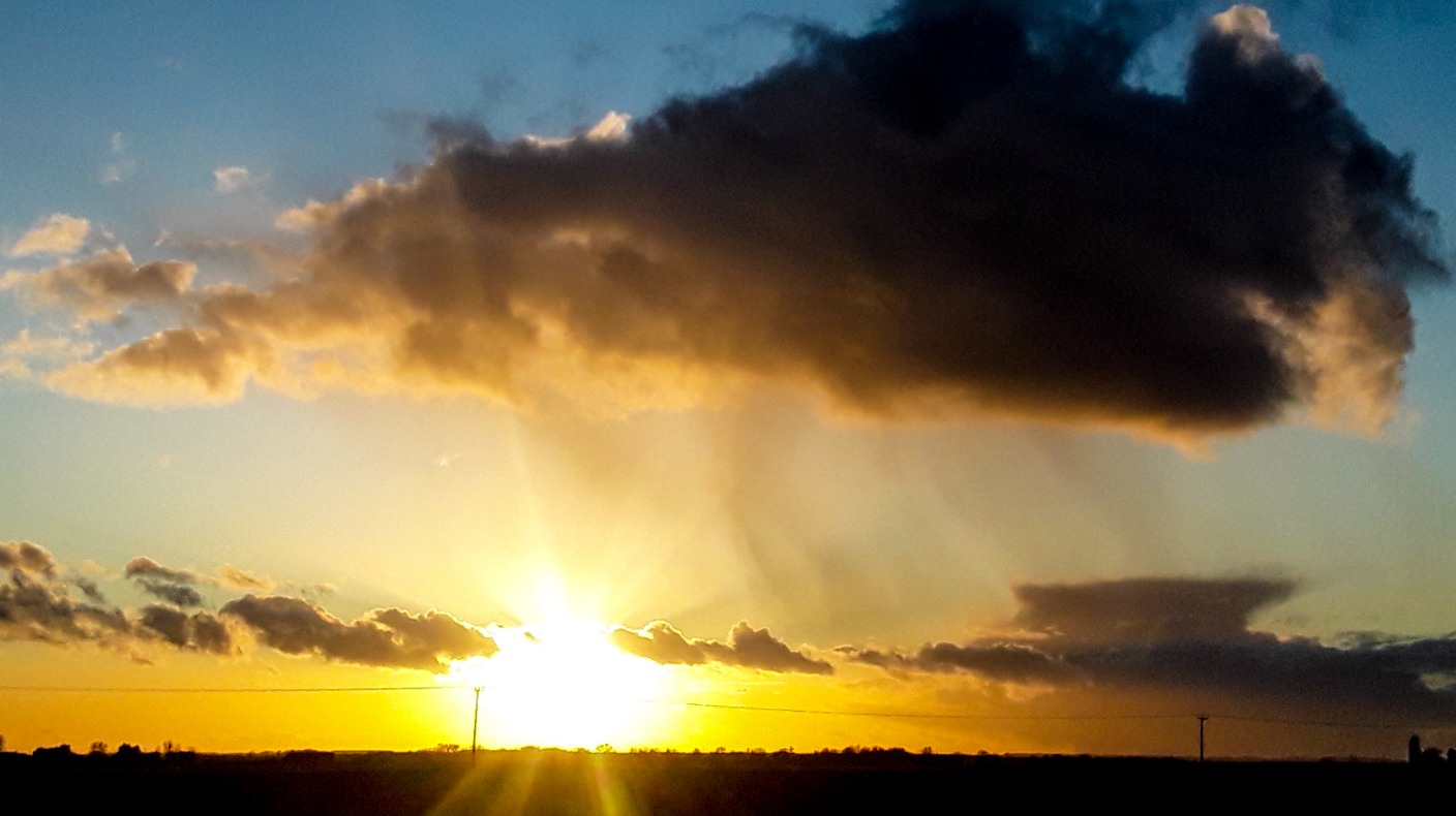 Anglia Weather: Breezy with cloud and patchy rain | ITV News Anglia