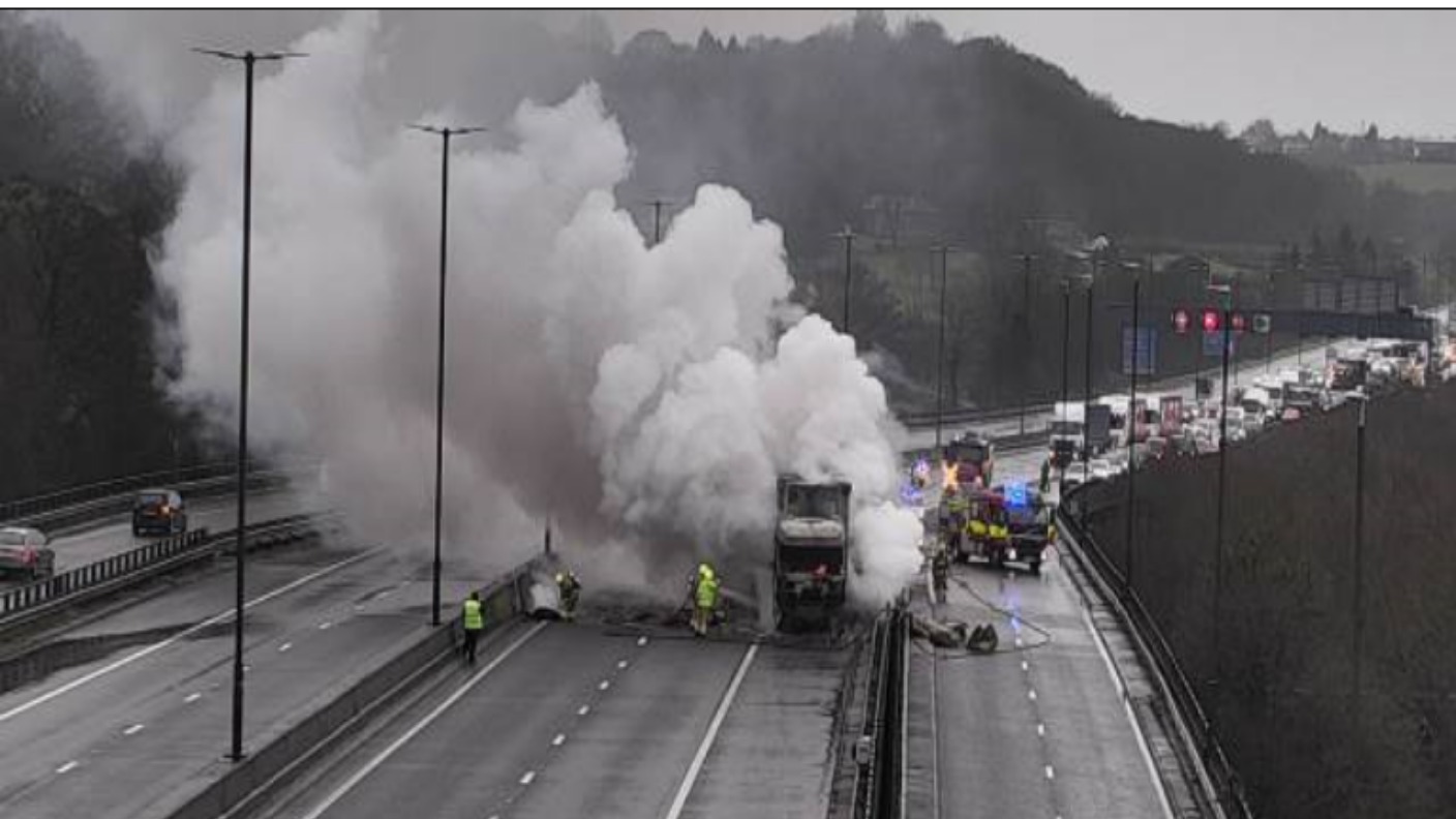 Lorry fire on M4 closes section of motorway and causes traffic ...