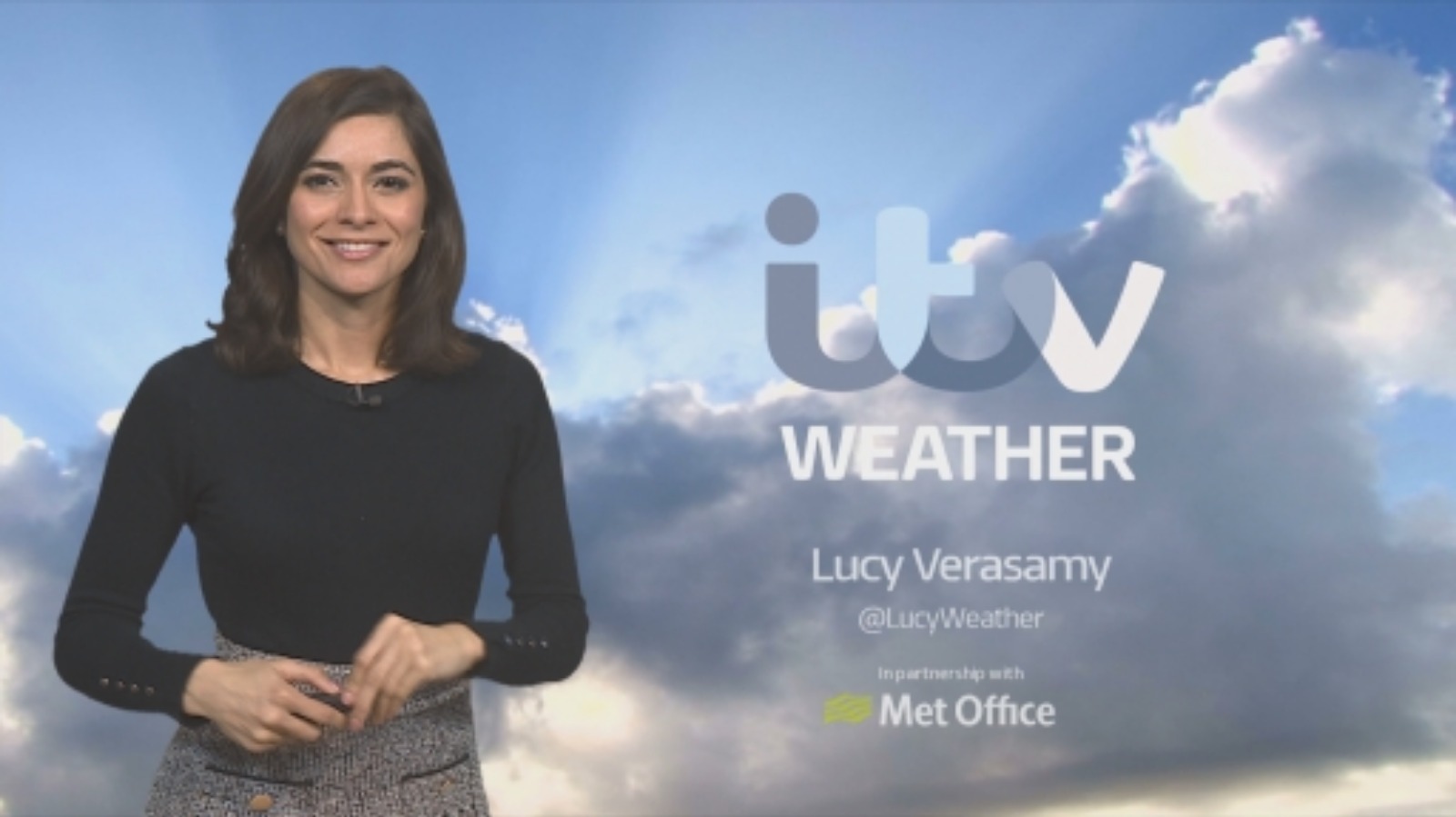 UK Weather Upload: Cold with frost and ice forming as temperatures fall ...