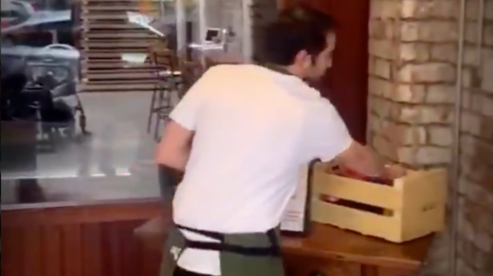 Food drop off point opened in Liverpool to support hospitality workers ...