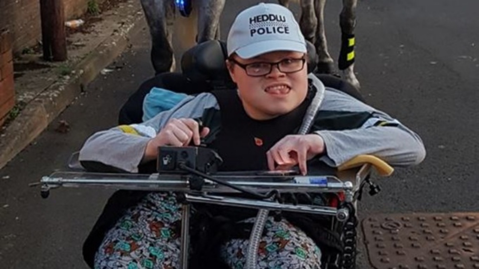 Mum thanks shoppers who helped find chicken nuggets for disabled son ...