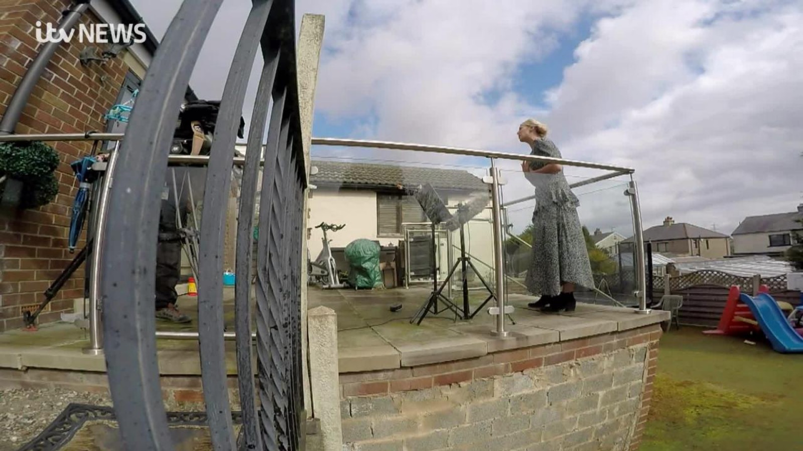 Campaigner Lizzie Jones hosts digital concert to thank NHS staff | ITV ...