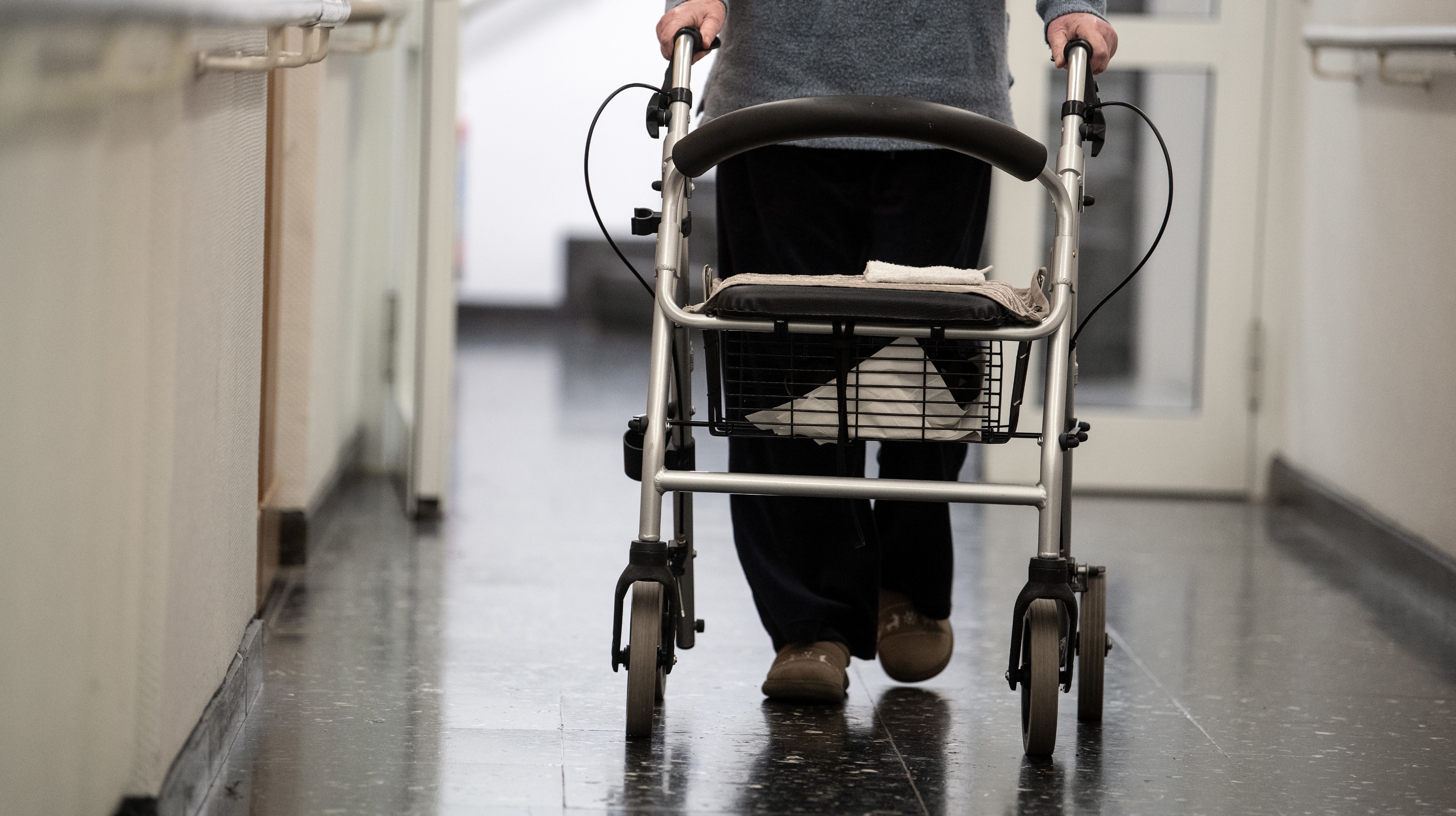 Frailty 'key indicator' of death risk in Covid-19 patients | ITV News Wales