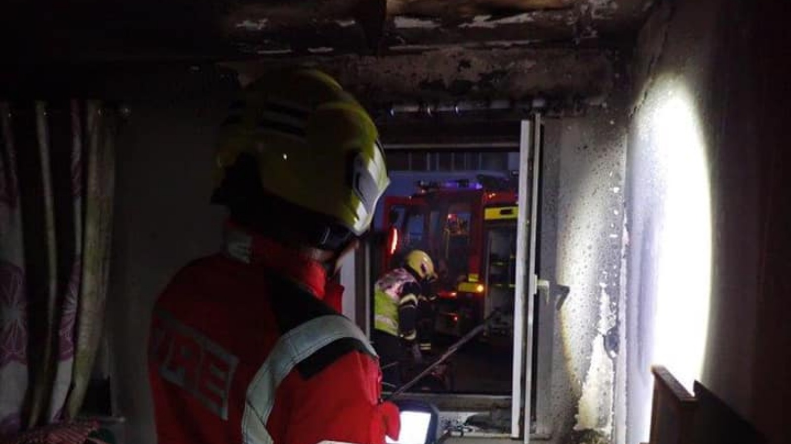 Passer-by praised for raising house fire alarm | ITV News Channel