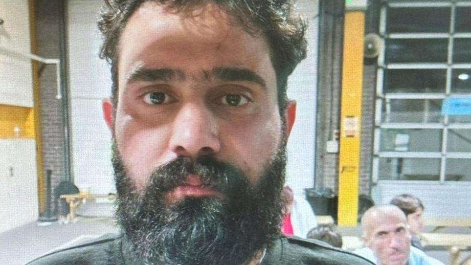 Mum of first migrant to die at Manston asylum centre asks for return of ...