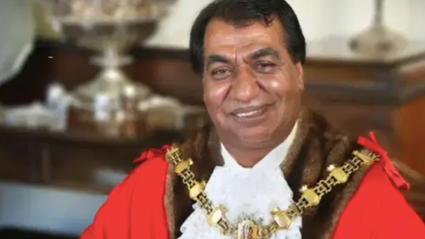 Blackburn mayor resigns over £200 covid fine for wedding breach | ITV ...