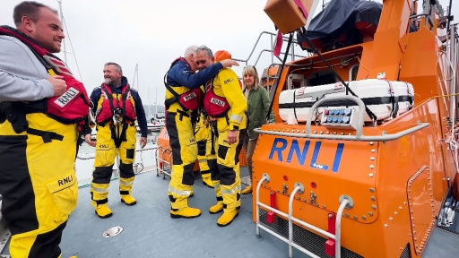 Emotional moment RNLI coxwain arrives back to base for final time after ...