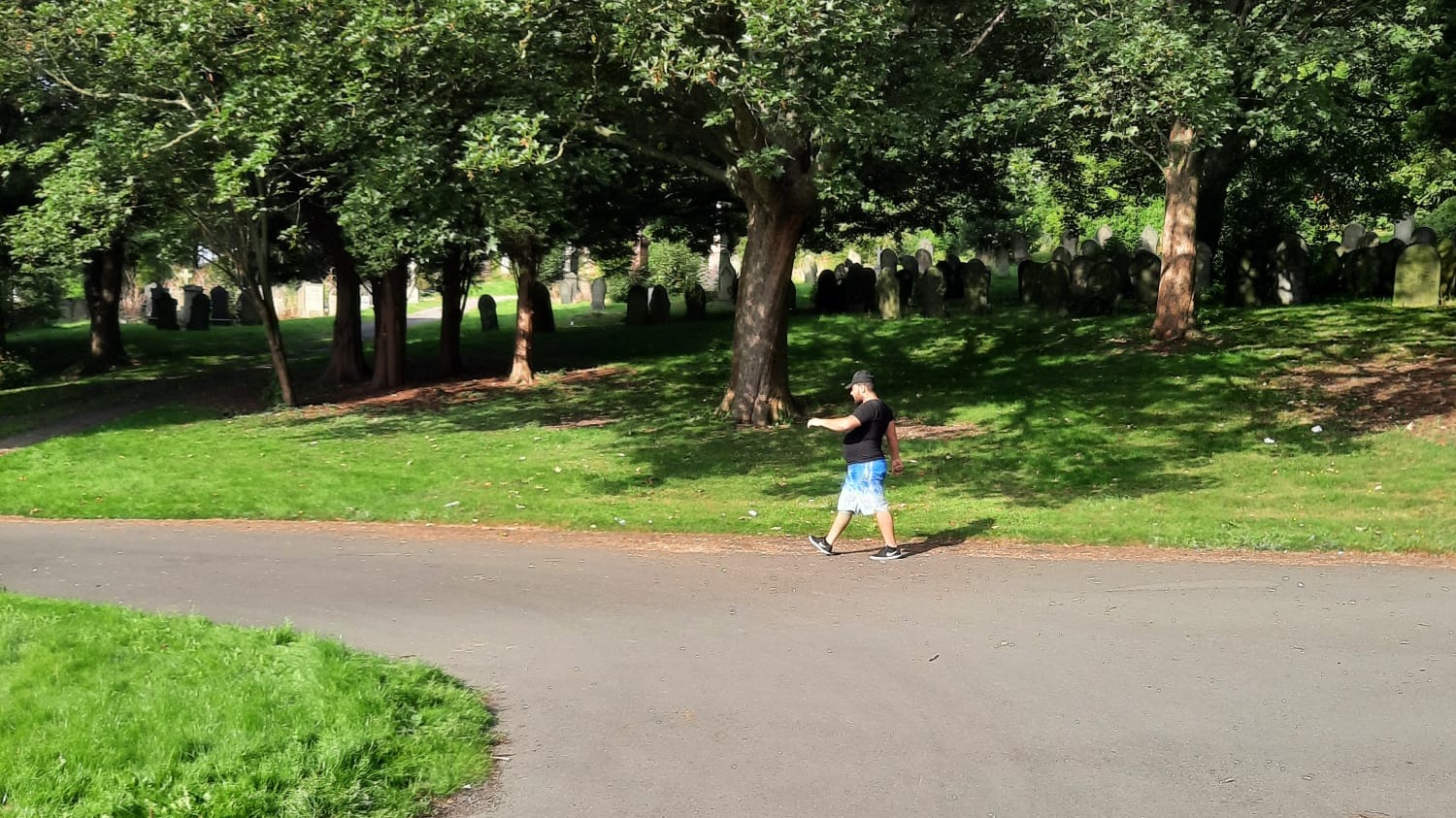 Police seek man who committed 'lewd act' in Sheffield cemetery | ITV ...