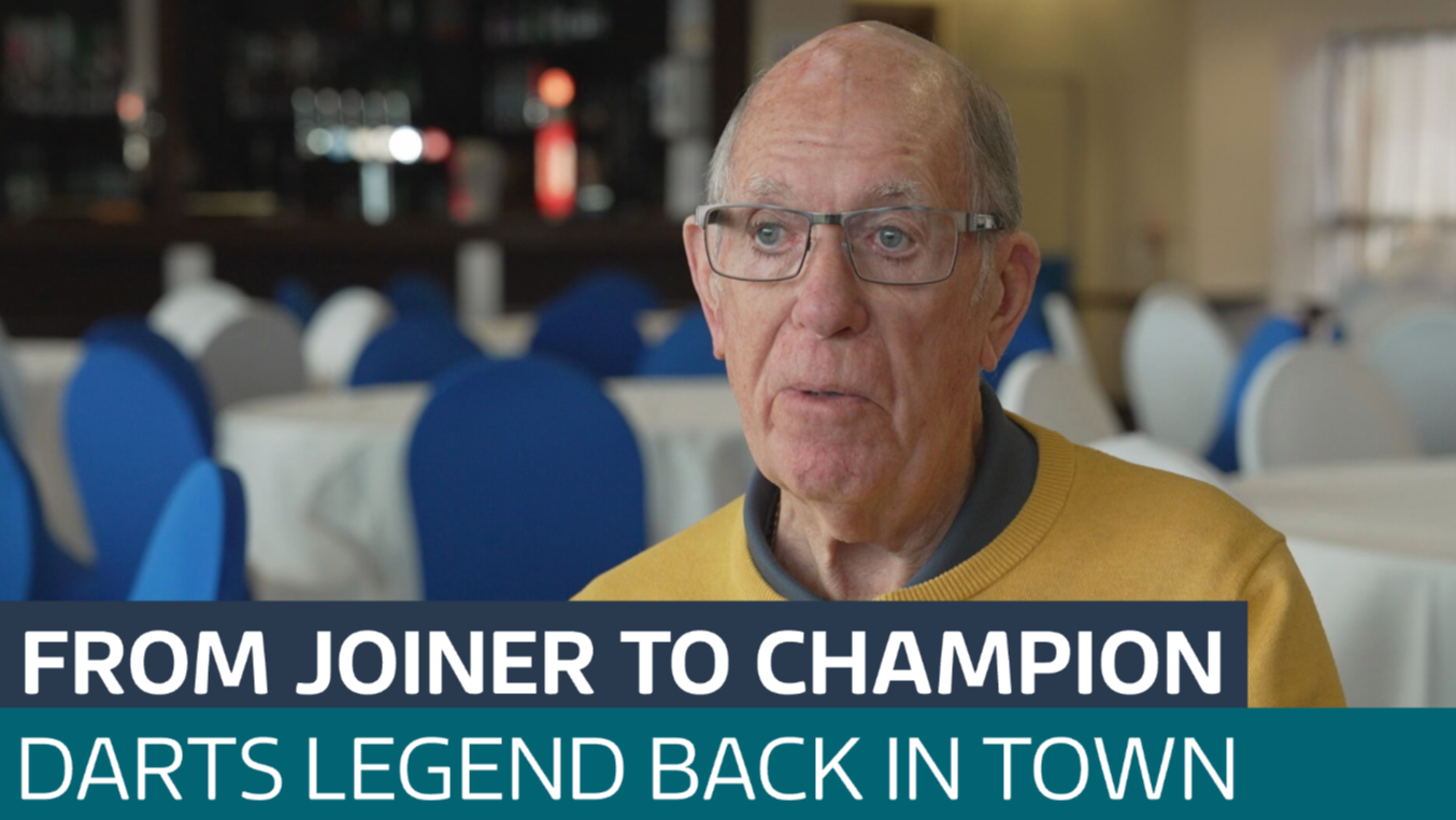 Chesterfield's darts legend John Lowe is back in town. - Latest From ...