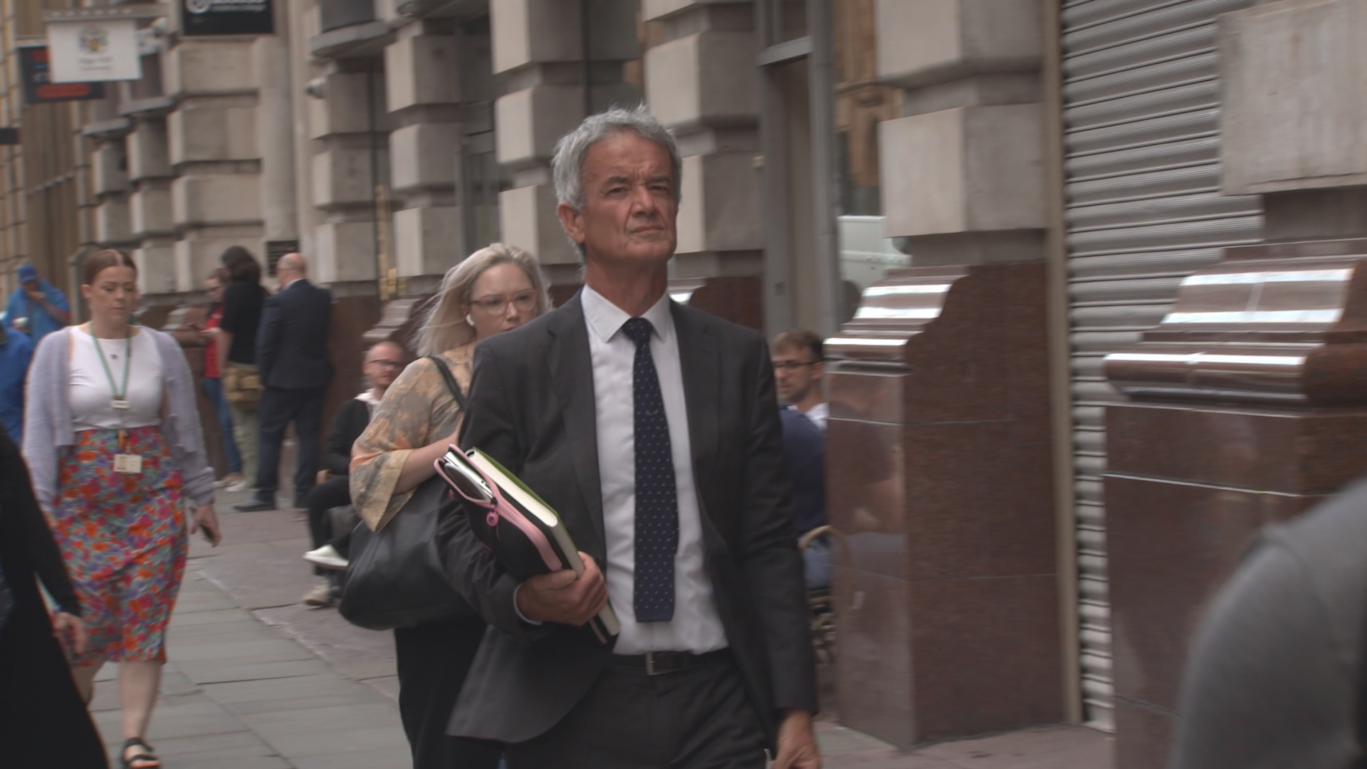 Surgeon who carried out hundreds of 'unnecessary' mesh operations in ...