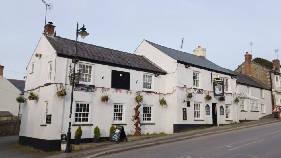 St Austell brewery sells 17 of its pubs in Cornwall, Somerset and Devon | ITV News West Country