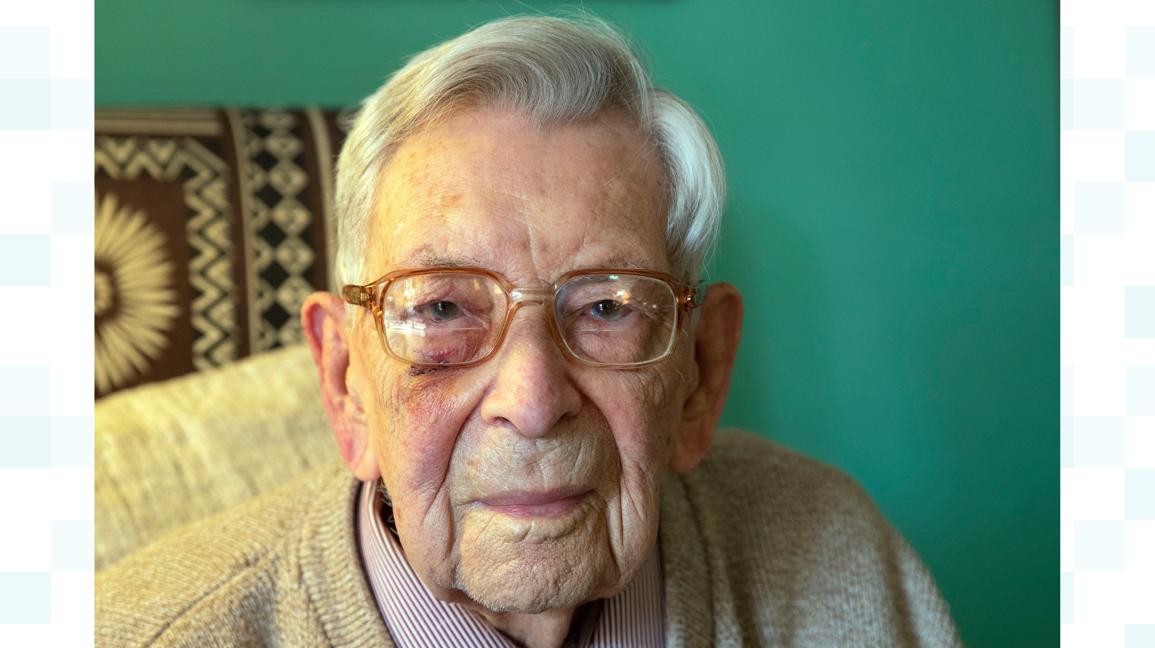 World's oldest man: Hull-born Bob Weighton dies from cancer aged 112 ...