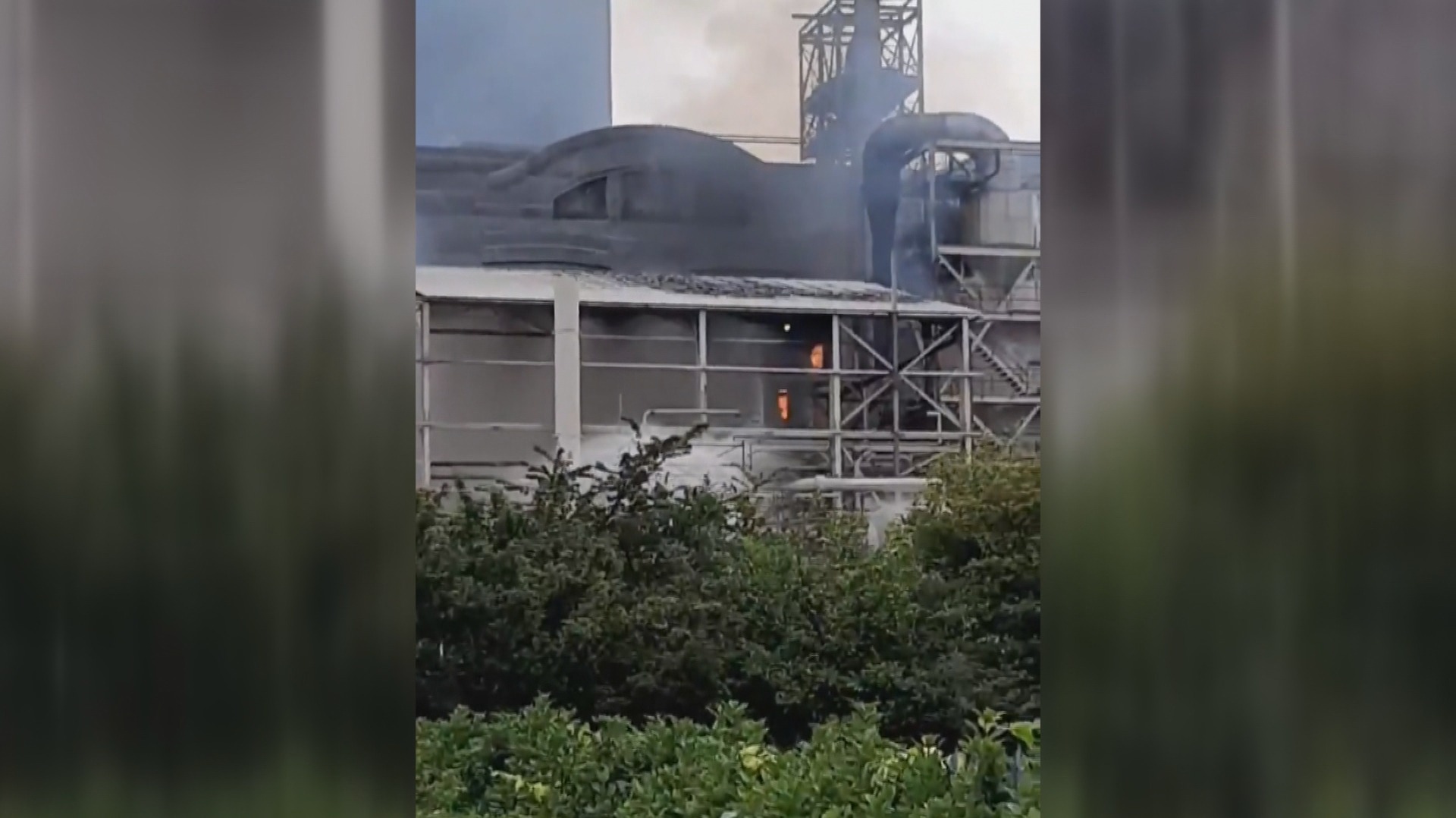 Three in hospital after explosion at oilseed plant near Dartford | ITV ...