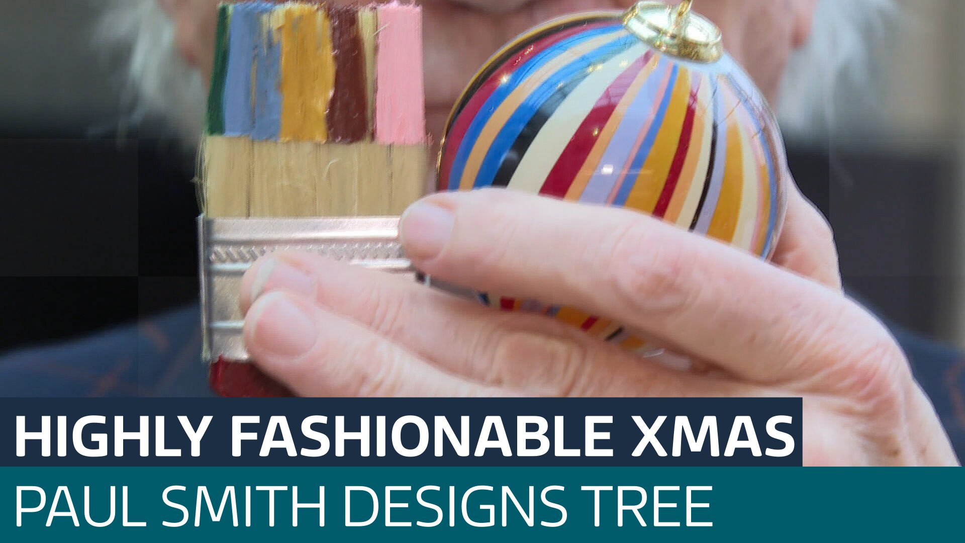 Designer Paul Smith lends a stylish hand to decorate Christmas tree at ...