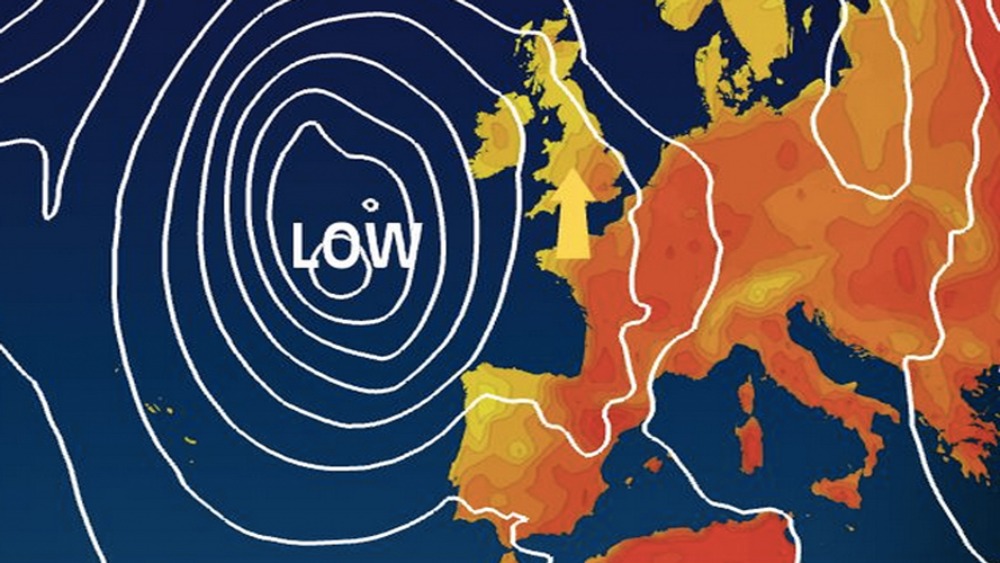 Tropical weather expected this weekend with intense downpours and high ...