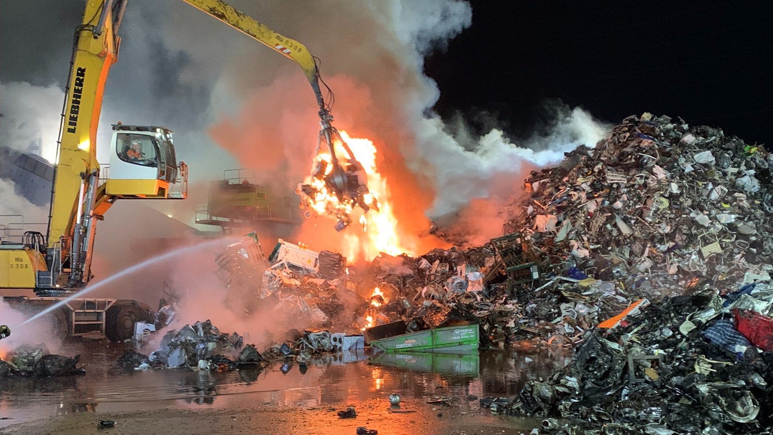 'Large scrap metal fire' extinguished in Birmingham after crews work ...