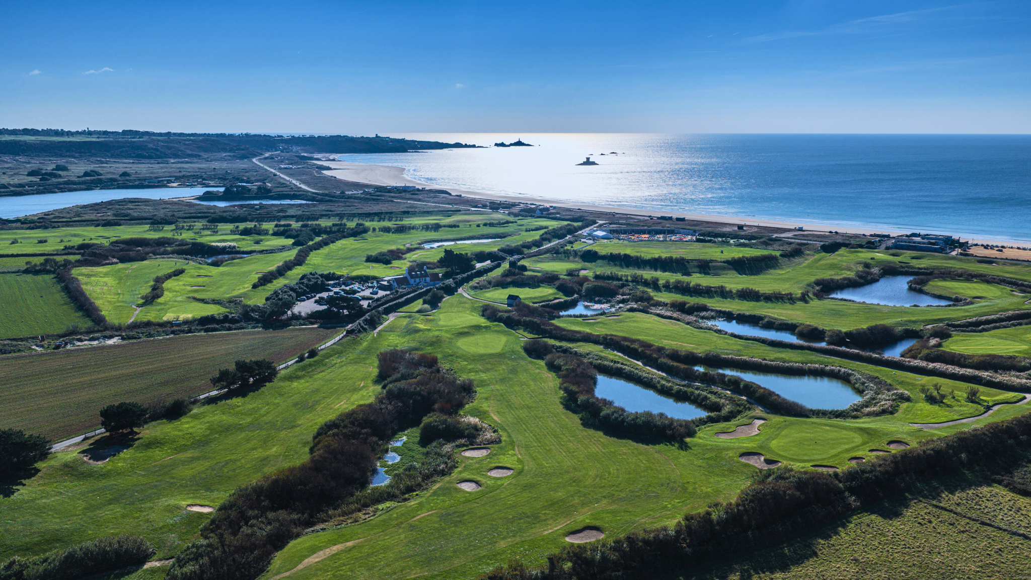 Jersey's Les Mielles Golf and Country Club put on the market for £9.95 ...