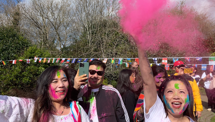 Hundreds turn out to welcome spring and celebrate the Hindu Festival of ...