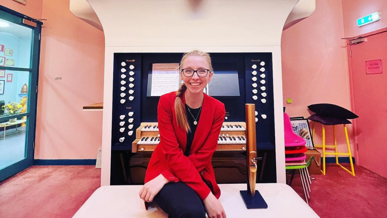 US fan of Cambridge 'TikTok organist' Anna Lapwood bought one-way ...