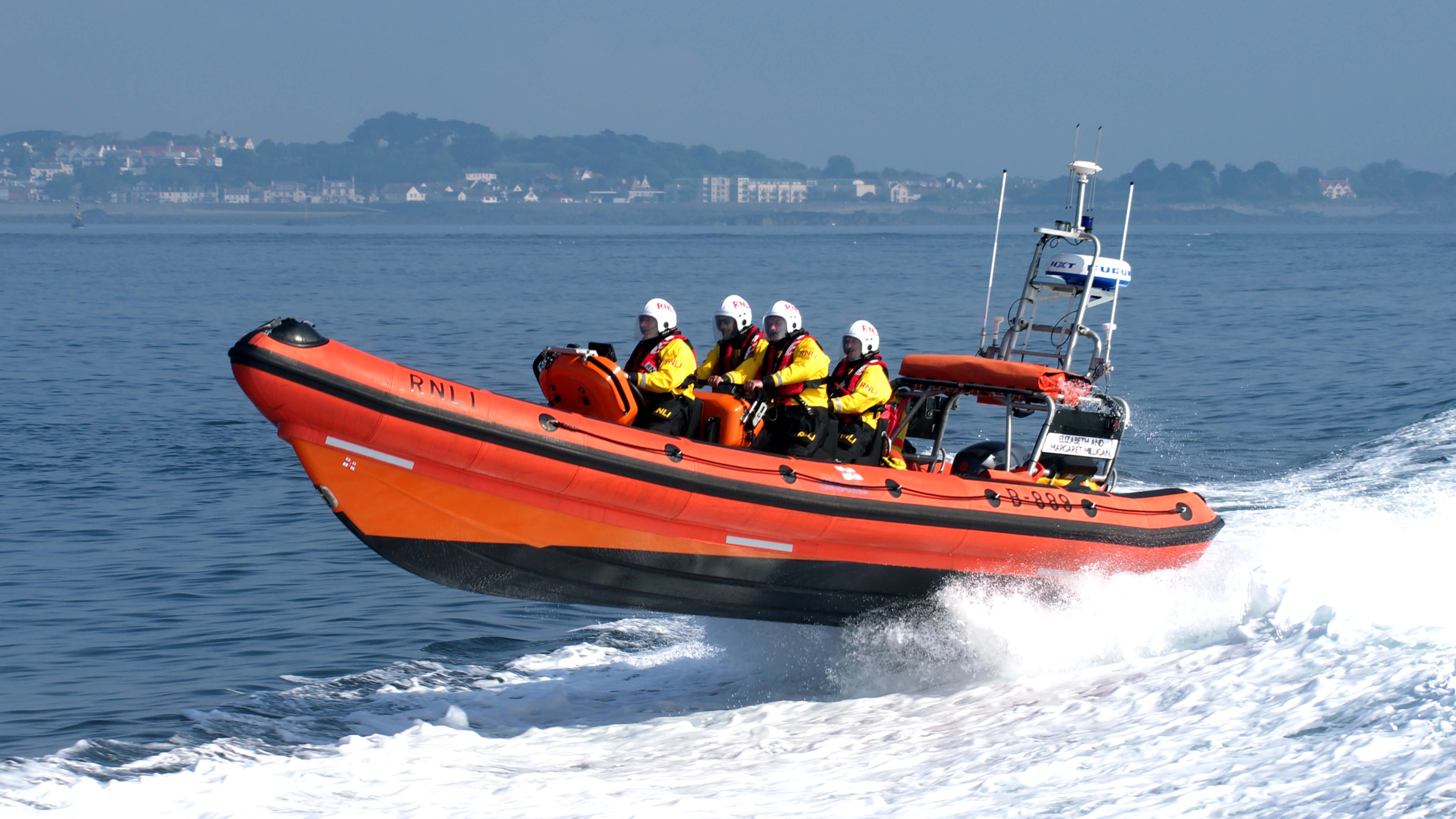 RNLI's inshore lifeboat to remain in Guernsey permanently | ITV News ...